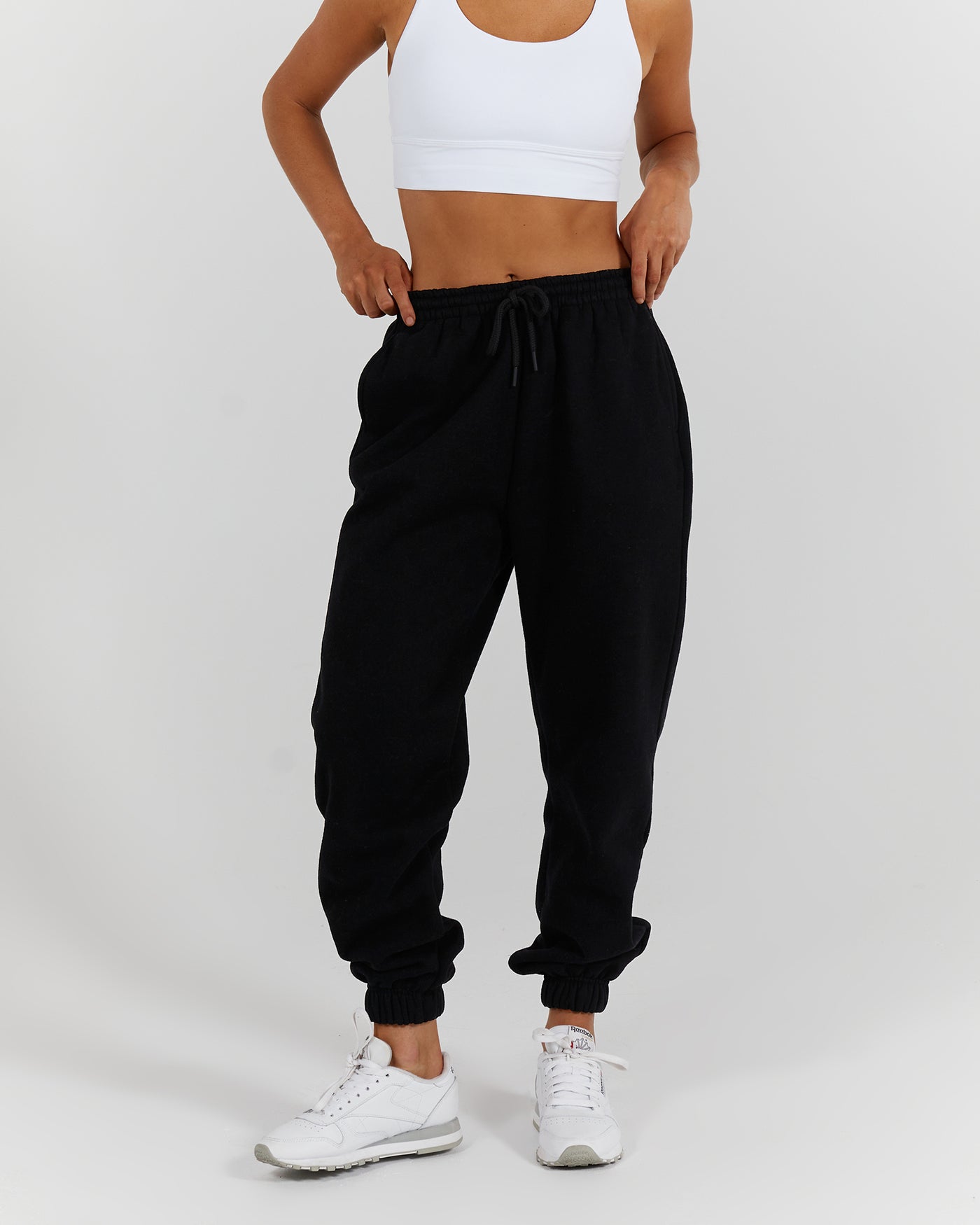 Muscle Republic | Oversized Trackie - Black | MVMNT LMTD